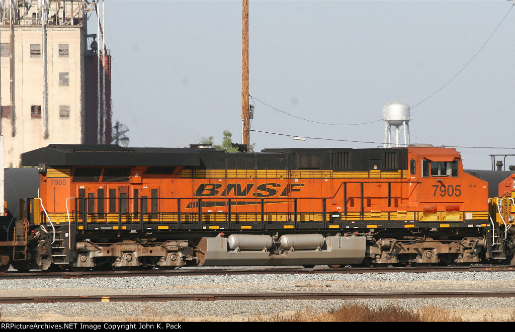 BNSF 7905